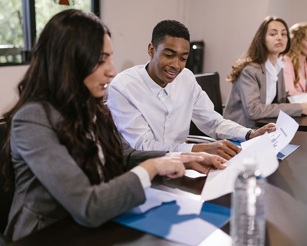 Les étapes clés pour lancer une entreprise prospère : guide complet ...